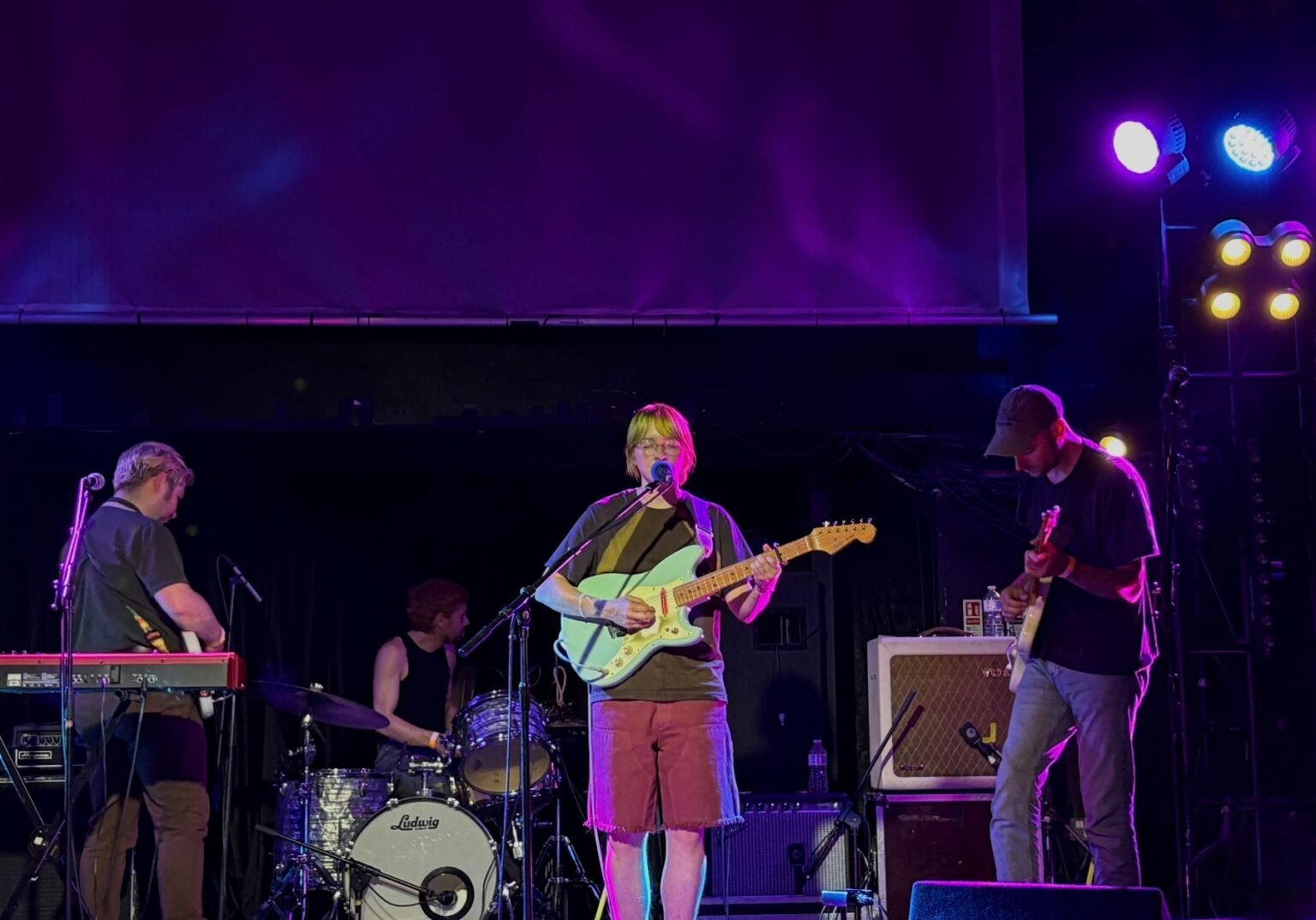 Gig Review – Florist (20th June 2025, District) - The Gigs Pig